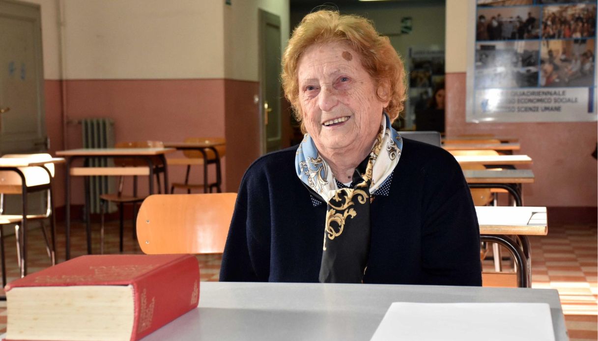 Perugia, Diventa Maestra a 90 anni: Imelda finalmente realizza il suo ...